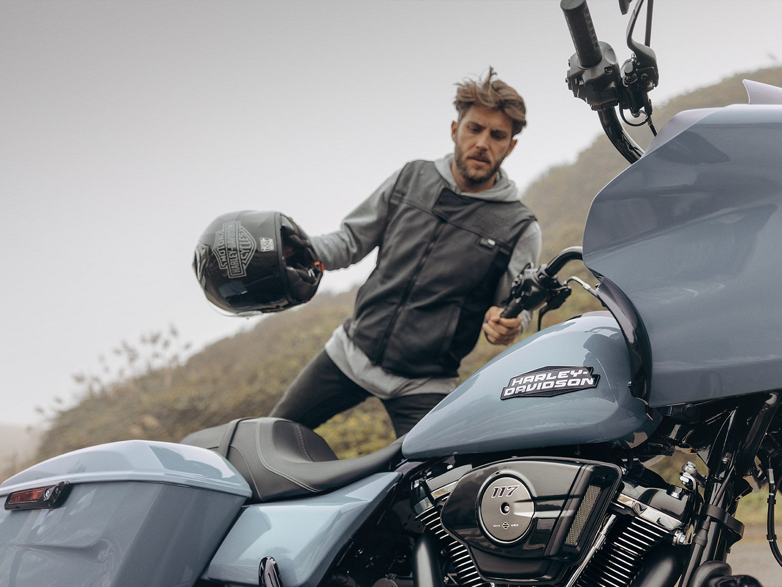Touring – Road Glide™ | F. + W. Arni AG - Official Harley Davidson Dealer